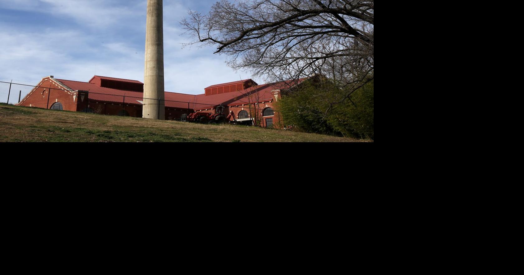Historical, dangerous Waco water plant smokestack to get $306,000 fix