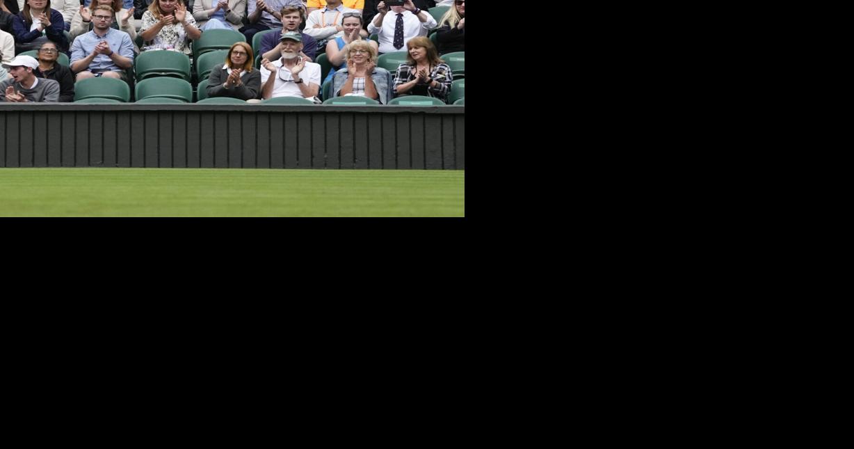 Baylor's Charlie Broom battle Stan Wawrinka at Wimbledon