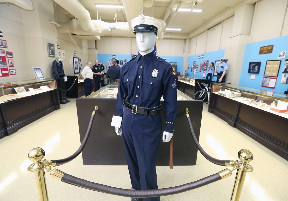 Waco PD shows off new police memorabilia museum | Crime | wacotrib.com