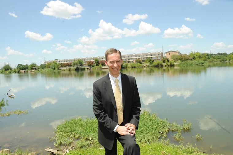 Ian McCaw honored as 2014 Under Armour AD of the Year