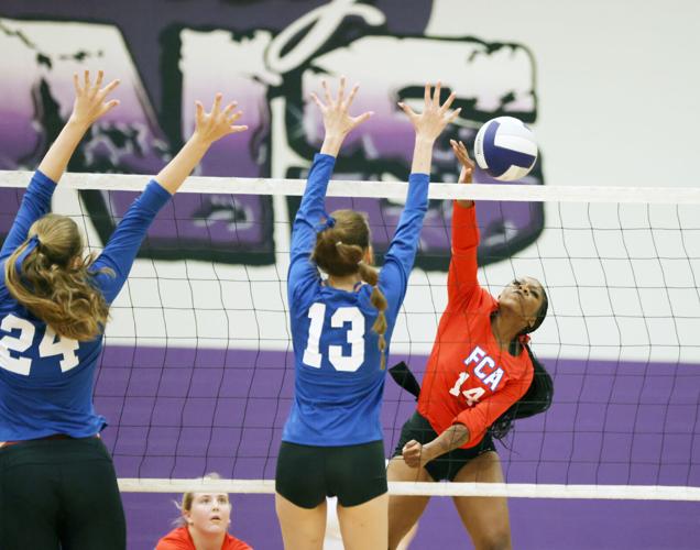 Lorena's Jespersen fits in nicely, helps Blue to Victory Bowl ...