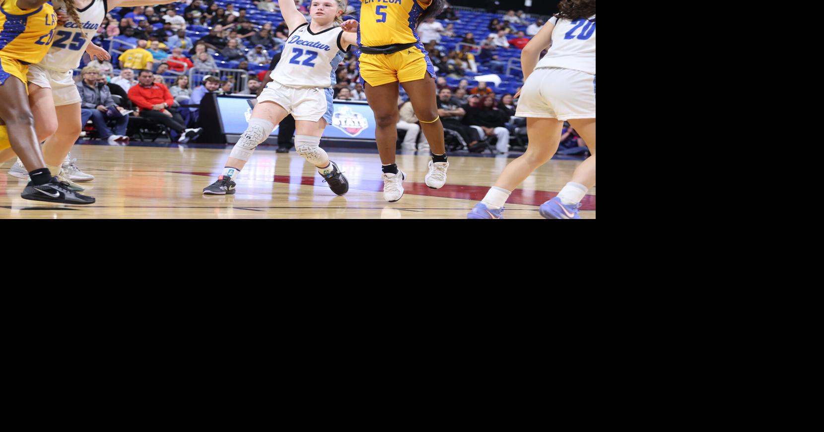 La Vega's Alaysia Gude will play hoops at Prairie View A&M