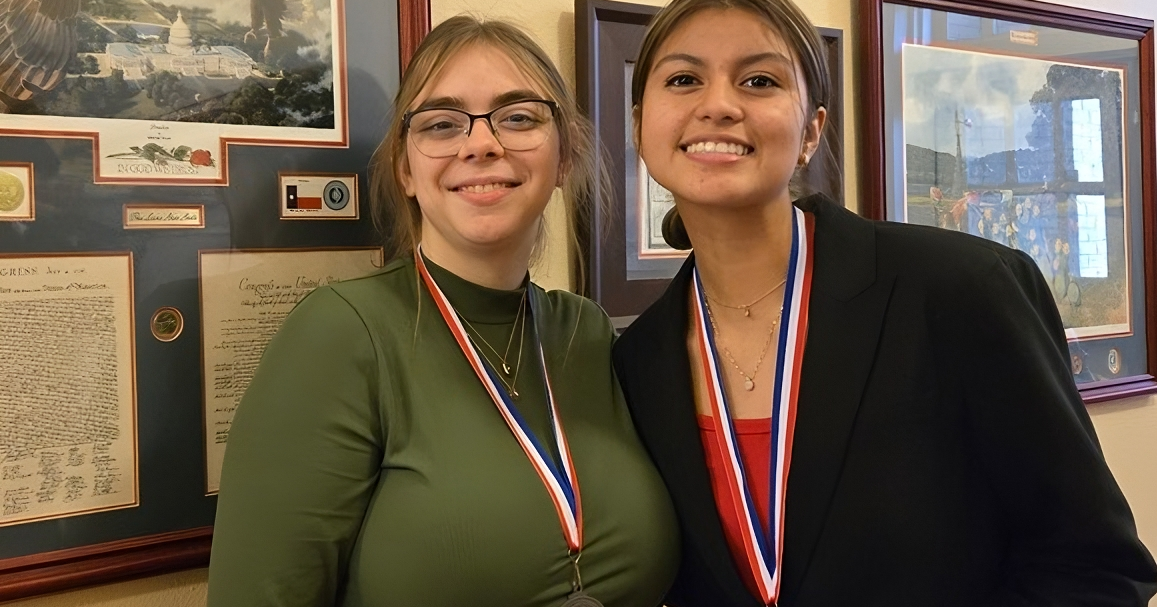 Waco High CX debate students going to state meet