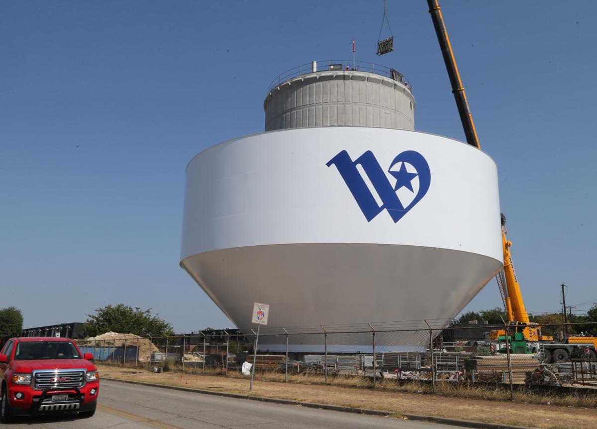 New Waco water tower rising