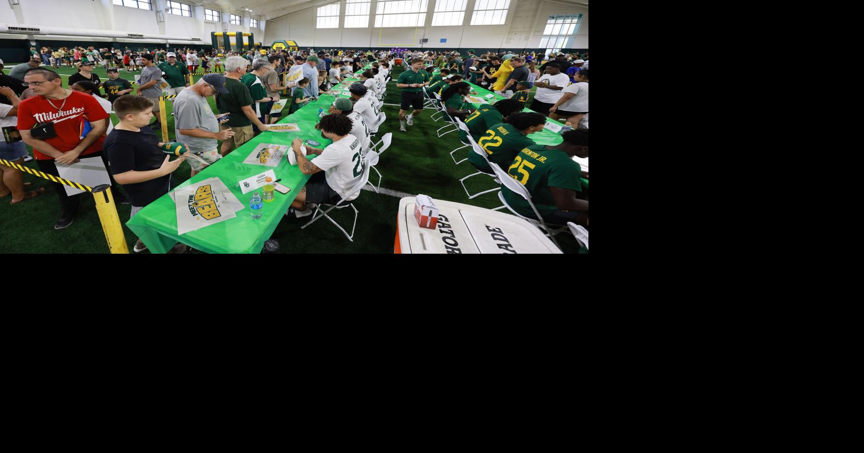 PHOTOS: Baylor football greets fans at annual Meet the Bears