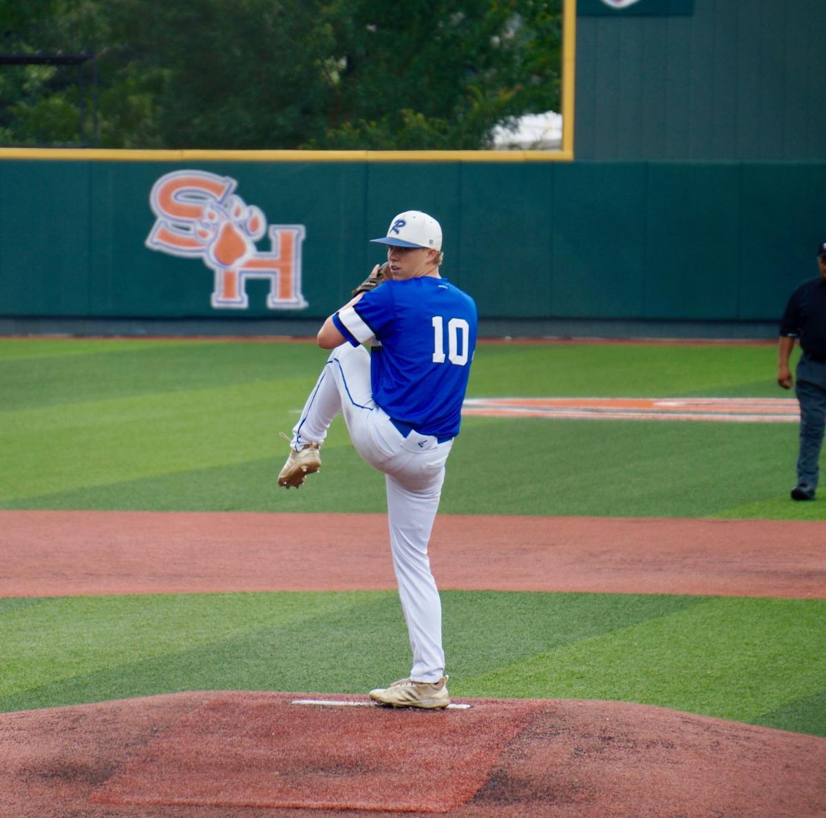 Sweeny's fast start sinks Robinson, 11-1