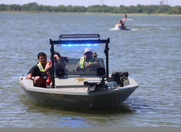 New sheriff's office rescue boat makes debut on Tradinghouse Lake