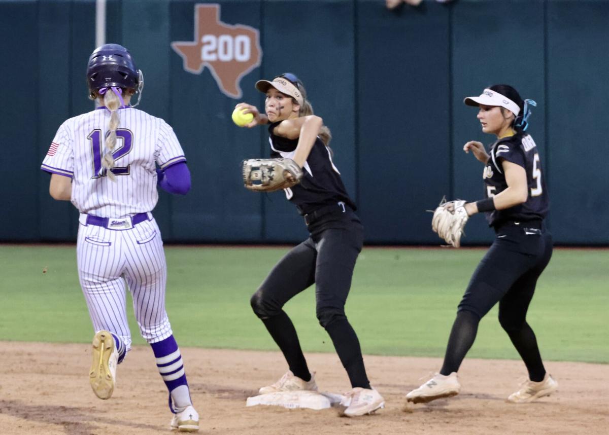 Strange circumstances end Crawford-Shiner softball semifinal