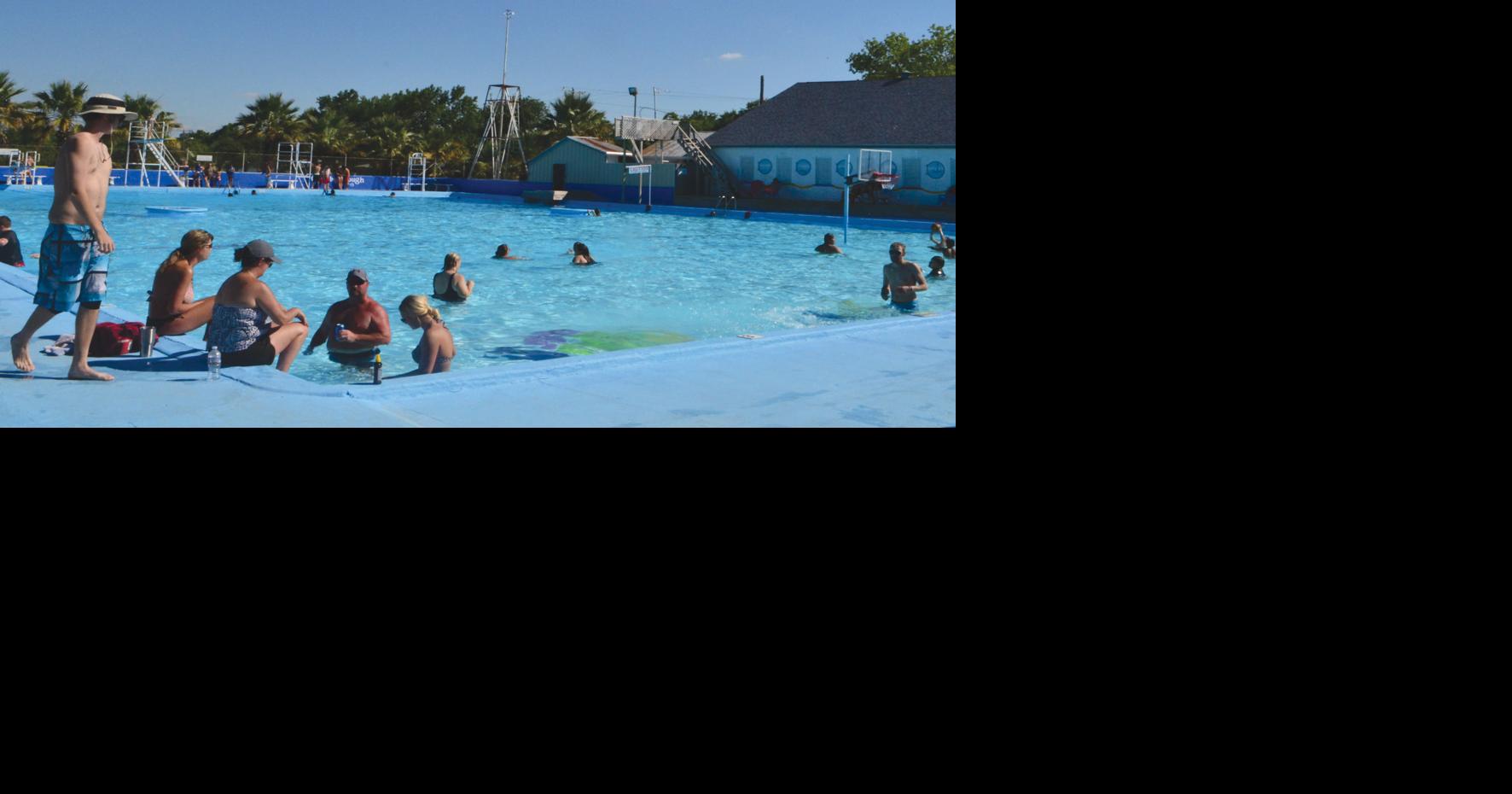 Possible E. coli outbreak at West's Playdium Pool explored