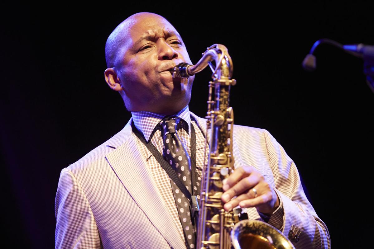 Branford Marsalis shows classical side with Waco Symphony