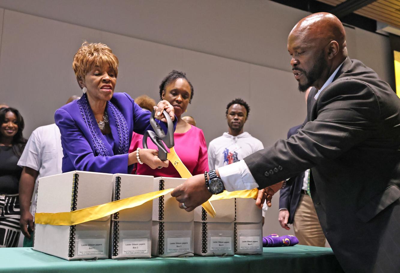 Lester Gibson papers unveiled at Baylor University