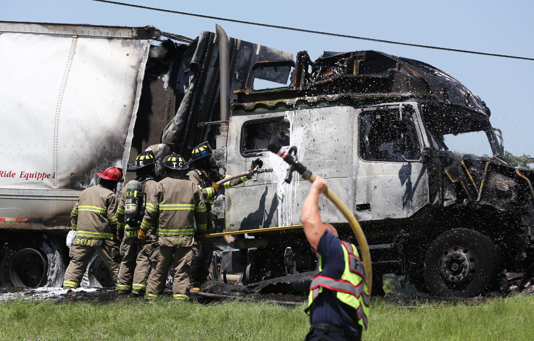 Tractor-trailer fire near Bellmead closes I-35