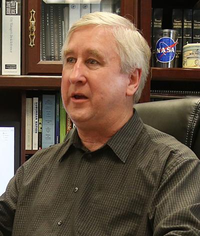 Robinson to name interim city manager next week; Cervenka gets $69K