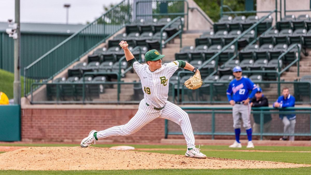 Rain delay suspends Baylor's baseball game against Kansas