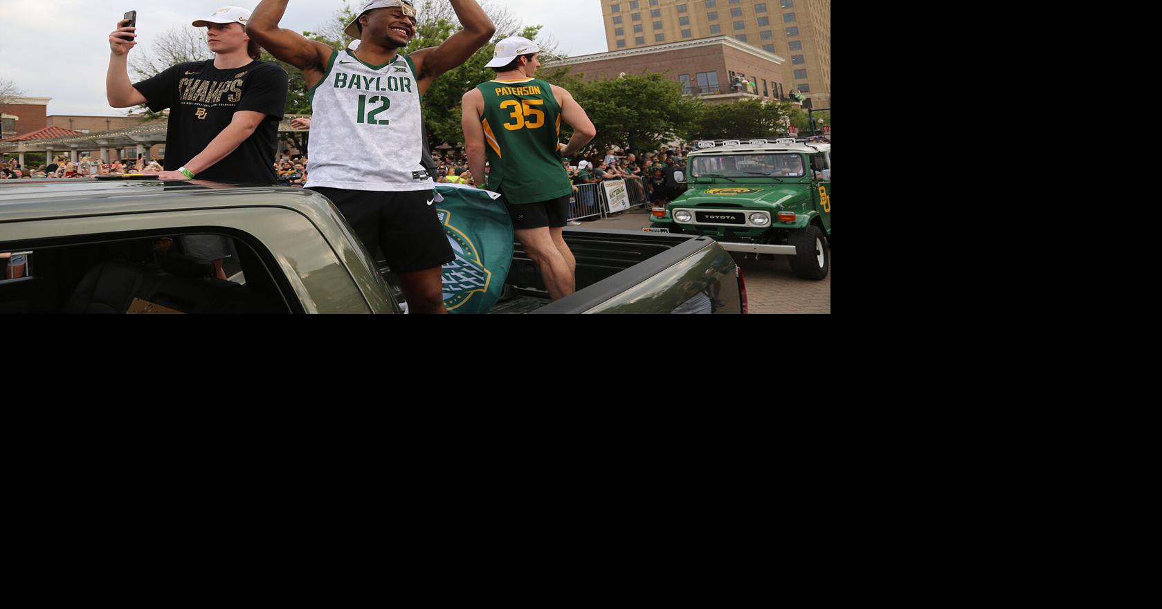 Parade fit for kings: Thousands of Baylor fans turn out to celebrate ...