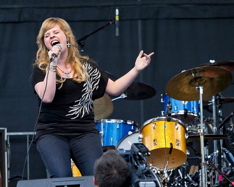 Holly Tucker to present concert for Cameron Park Zoo fundraiser ...