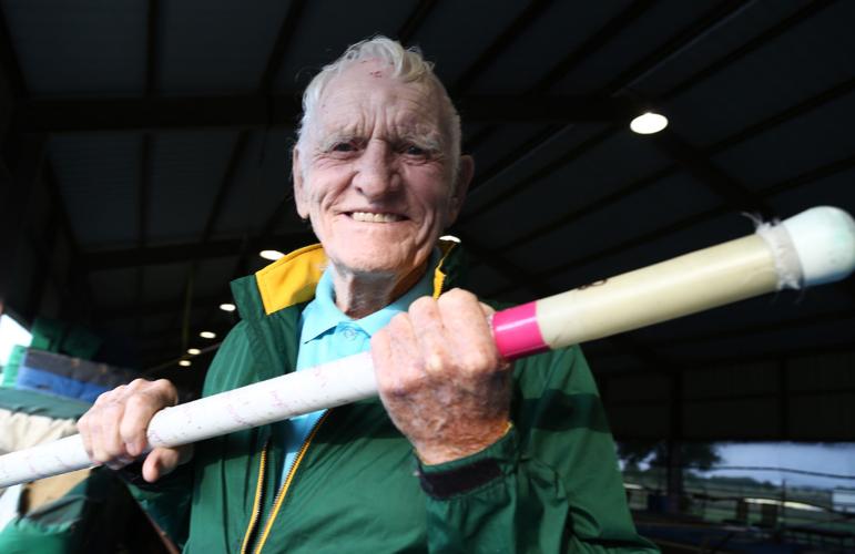 Olympic-winning pole vaulter, pastor Bob Richards dies at 97