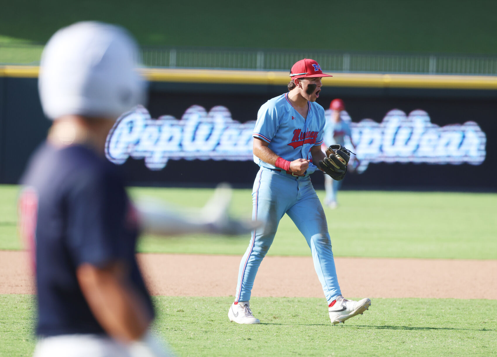 Midway Panthers deftly execute hidden ball trick in 6A win