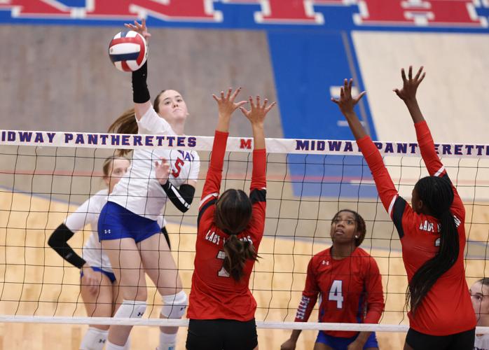 Midway's depth, finishing power on display in sweep of feisty Lorena