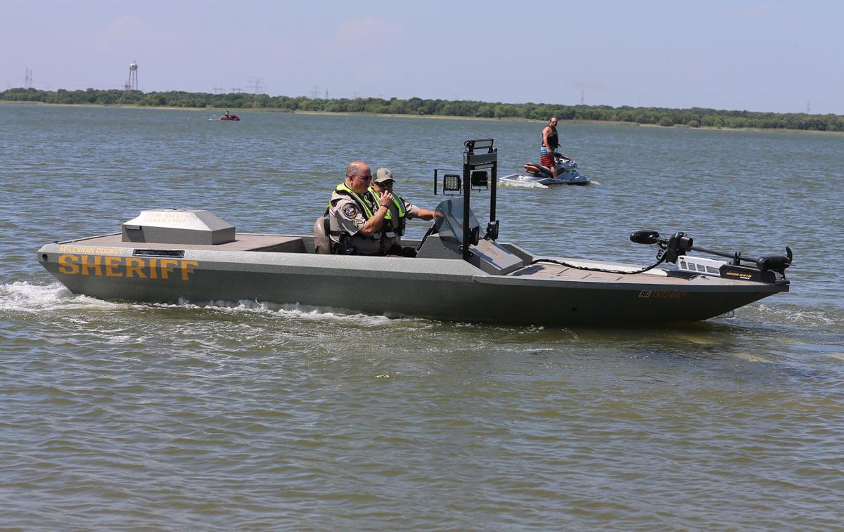 New sheriff's office rescue boat makes debut on Tradinghouse Lake ...