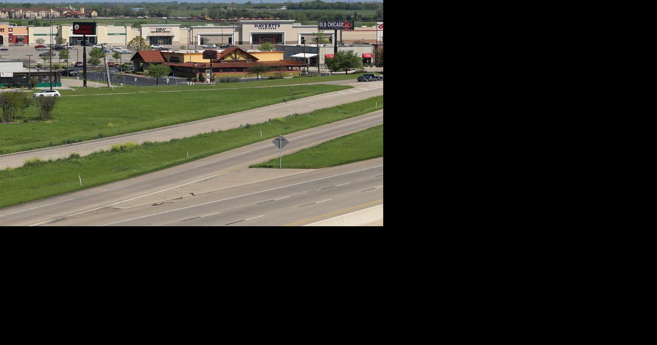 Mike Copeland - Don Carlos may move, Waco zoo gibbons, more