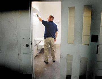 Should McLennan County continue to repair the empty downtown Waco jail?