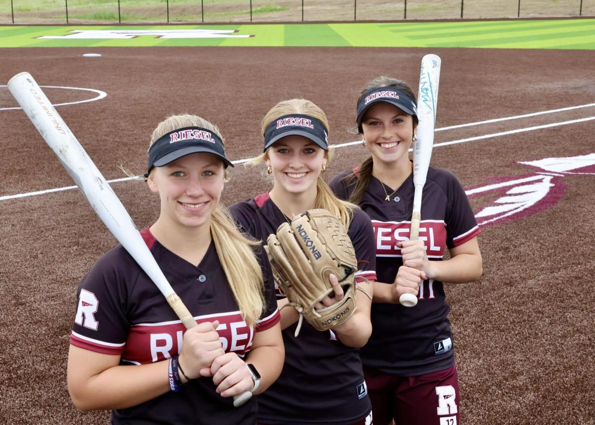 Talk about an upgrade: Riesel's softball ascent coincides with facility ...
