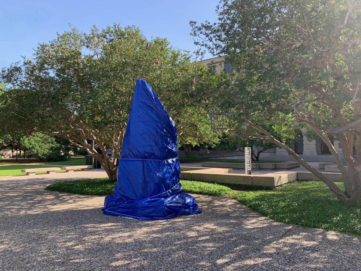 'Racist' written in graffiti on statue of famous Wacoan, Confederate ...