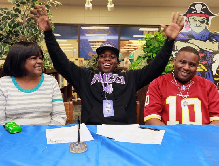 For some Centex high school athletes, signing day a relief | High ...