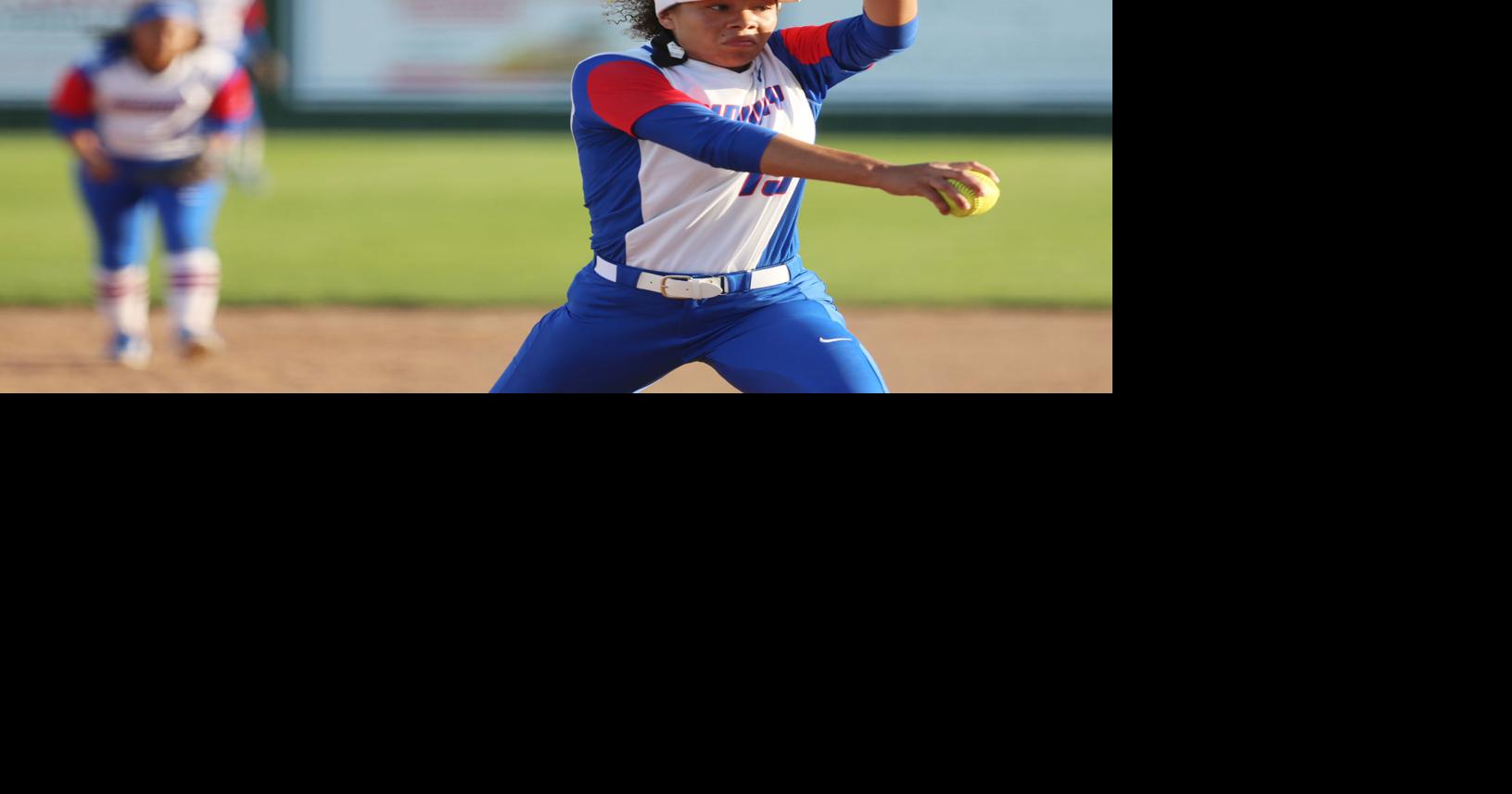 Tight squeeze: No. 23 Midway softball slides away with 1-0 victory