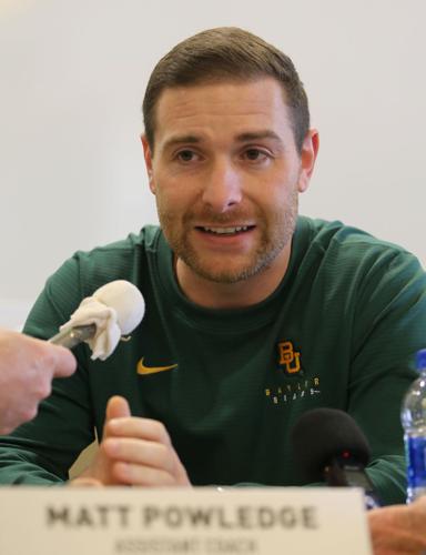 Powledge named Oregon co-defensive coordinator