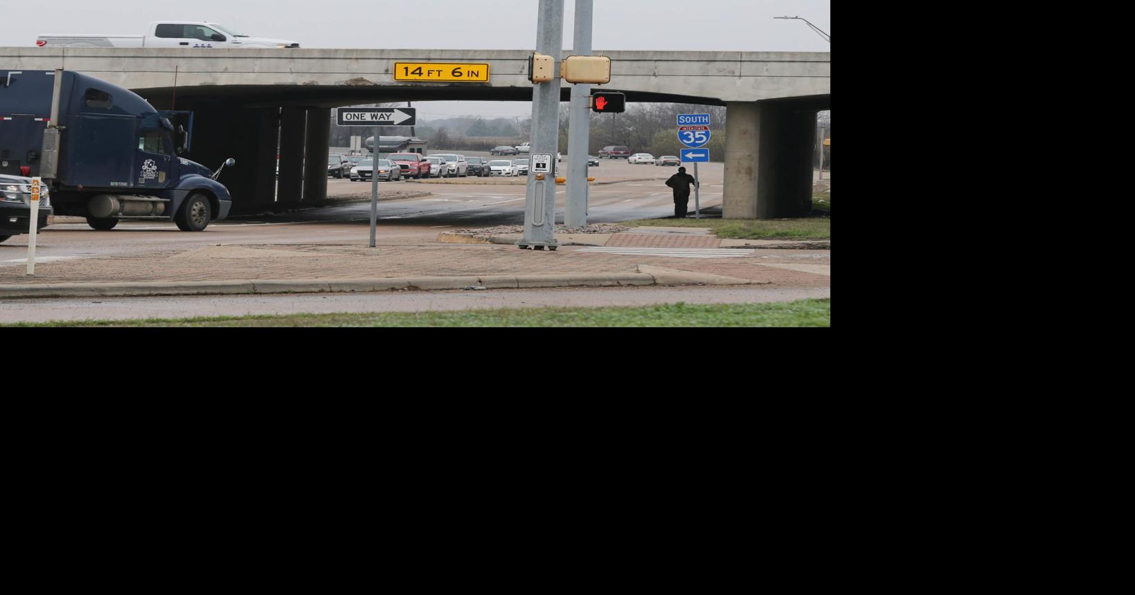 I-35 widening following breakneck pace as officials weigh additional ...