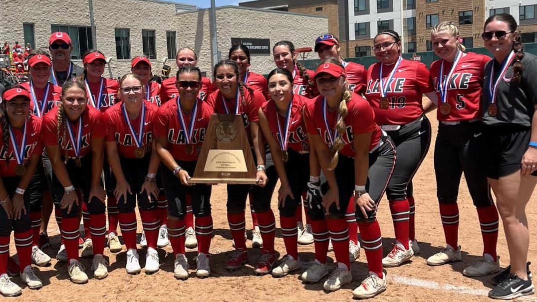 Lake Belton breaks through at state softball, falls in semis