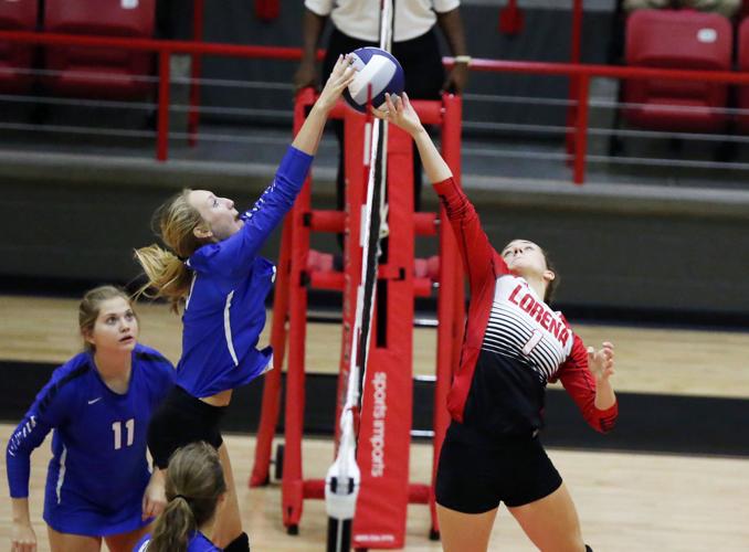 Walker, Robinson volleyball outlast No. 19 Lorena, 3-1