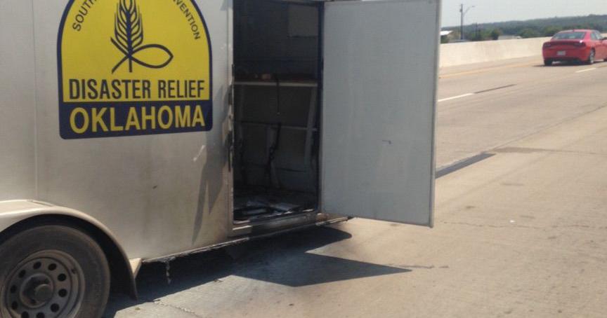 Oklahoma disaster relief trailer crash injures 1 en route to recovery zone