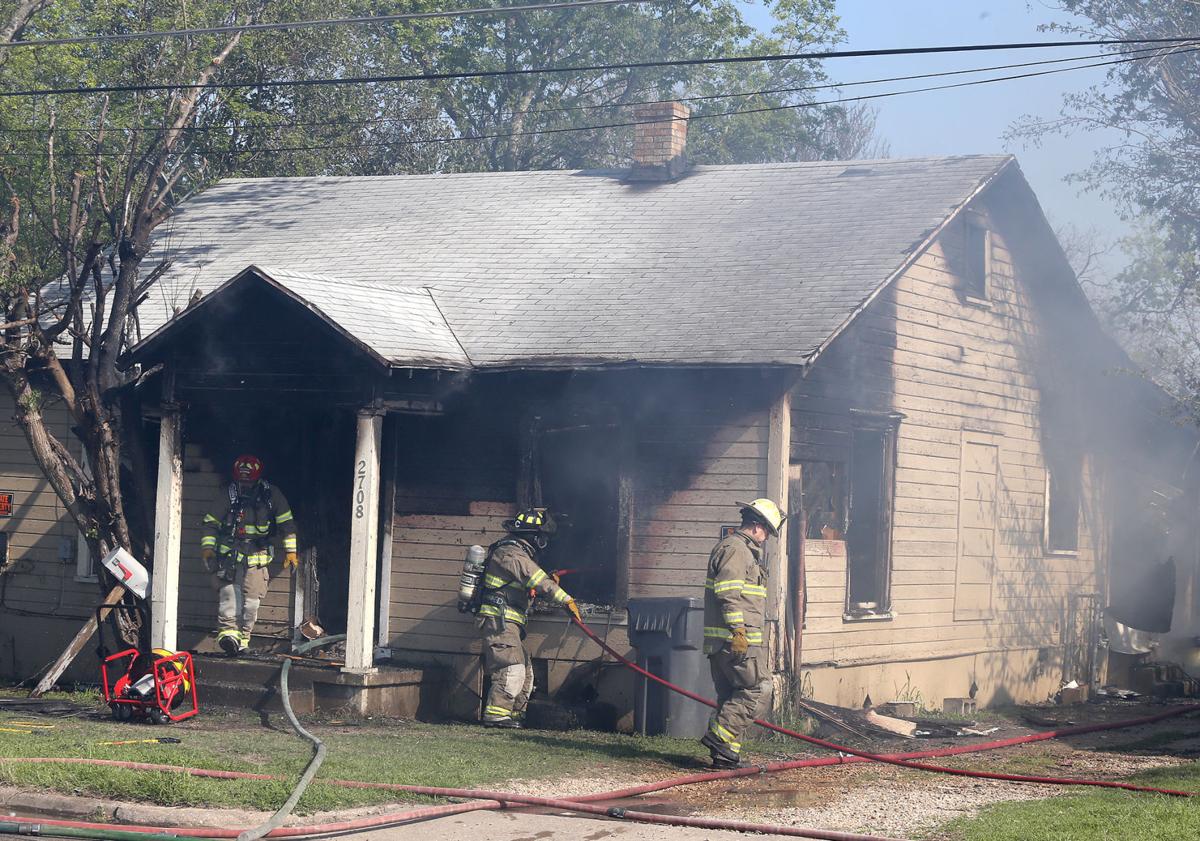 Fire engulfs vacant South Waco home | Local News | wacotrib.com