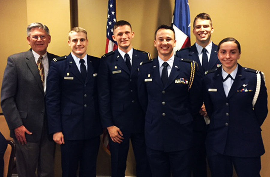 Group recognizes Baylor Air Force ROTC students
