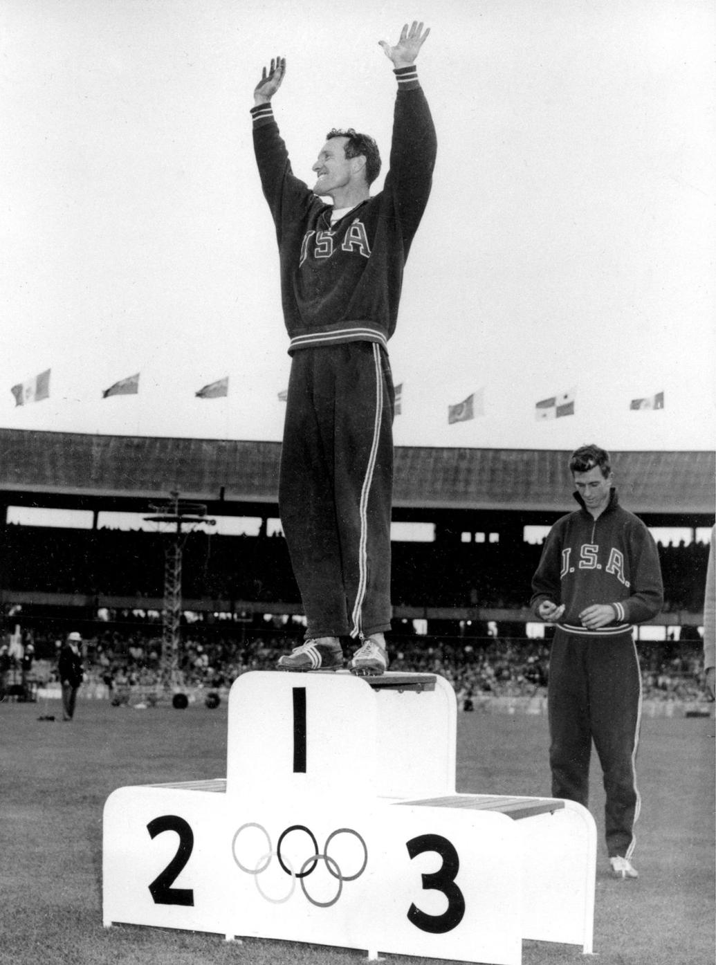 Olympic-winning pole vaulter, pastor Bob Richards dies at 97