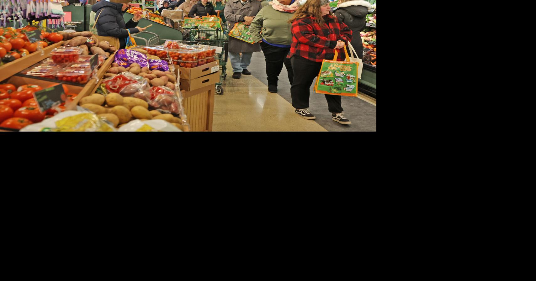 Frigid weather no issue for Natural Grocers' Waco unveiling