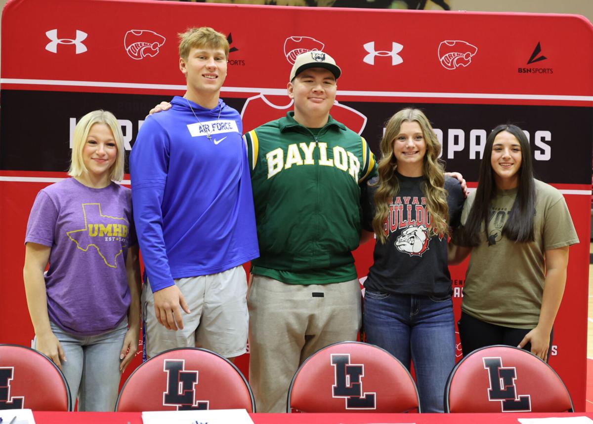Centex athletes look to future on early Signing Day 2024