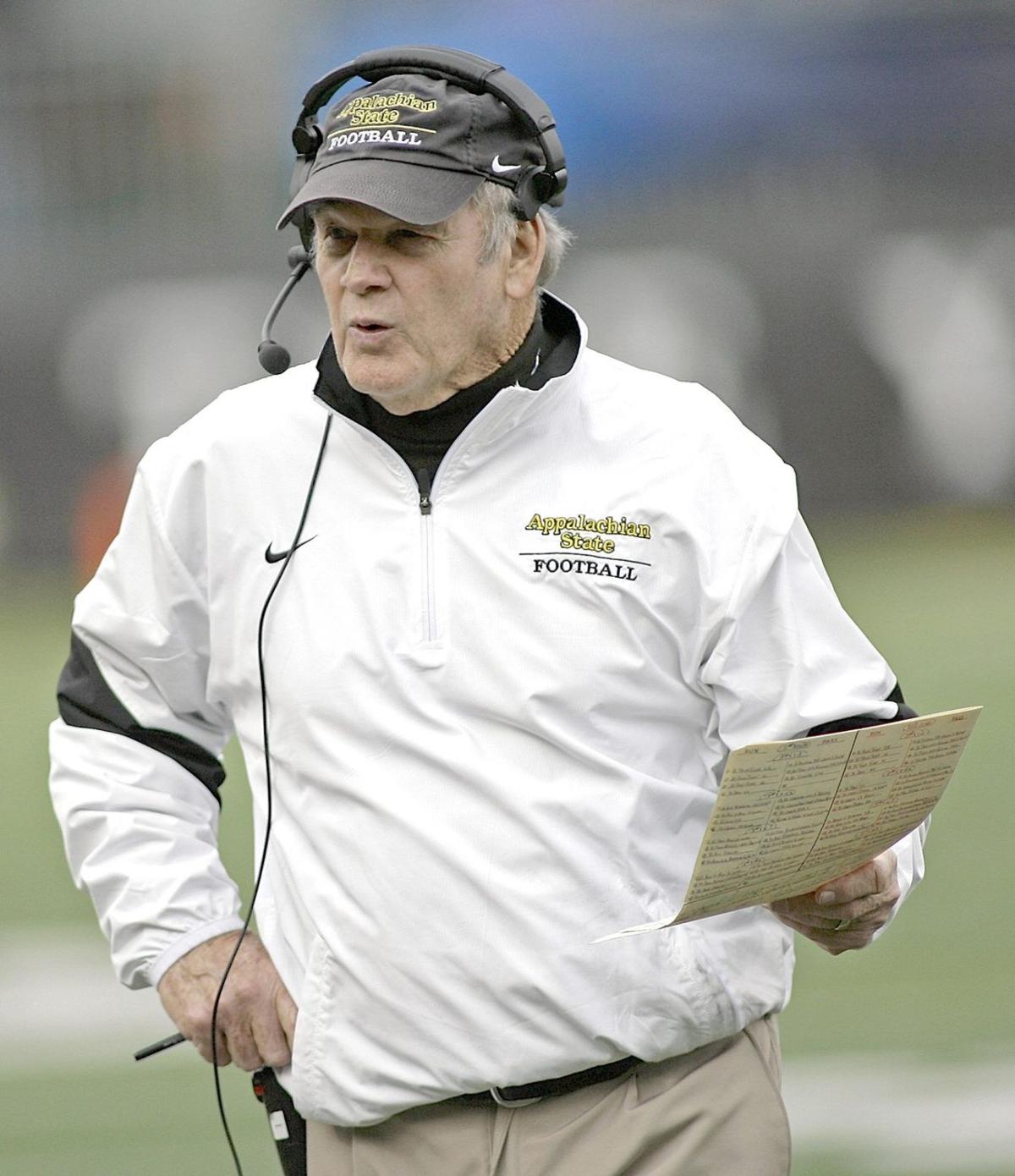 Tomlinson beat all odds to gain College Football Hall of Fame | Sports ...