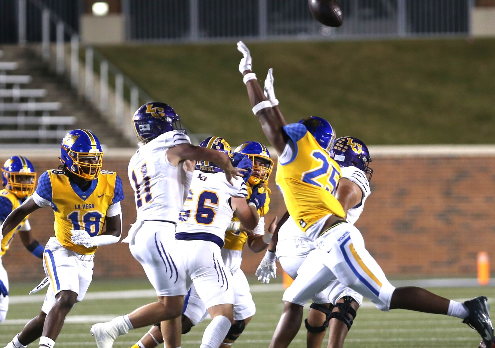 No. 6 La Vega leaves La Grange empty-handed in shutout win