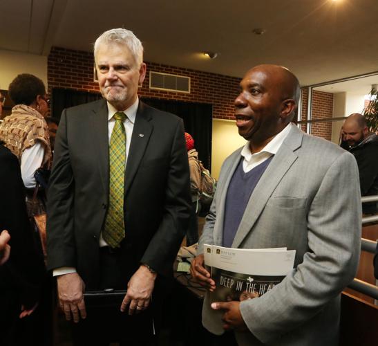 Baylor unveils bust honoring its 1st black professor, 24 years after ...