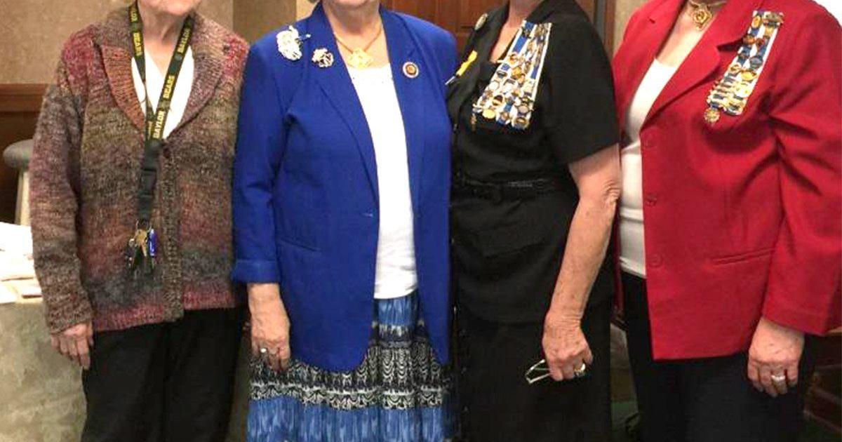 DAR program features quilts