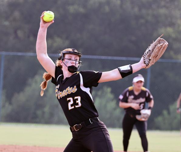 Riesel uprising in second inning leads to series lead on Crawford ...