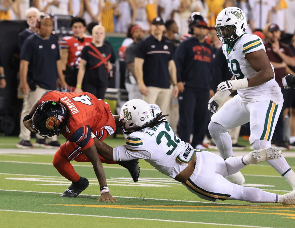Baylor players clinging to goal of reaching bowl game