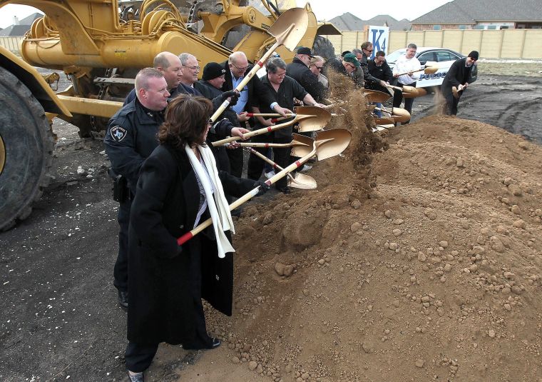 Hewitt breaks ground on new public safety building