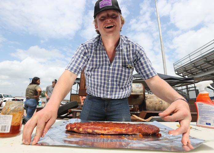 High school barbecue battle