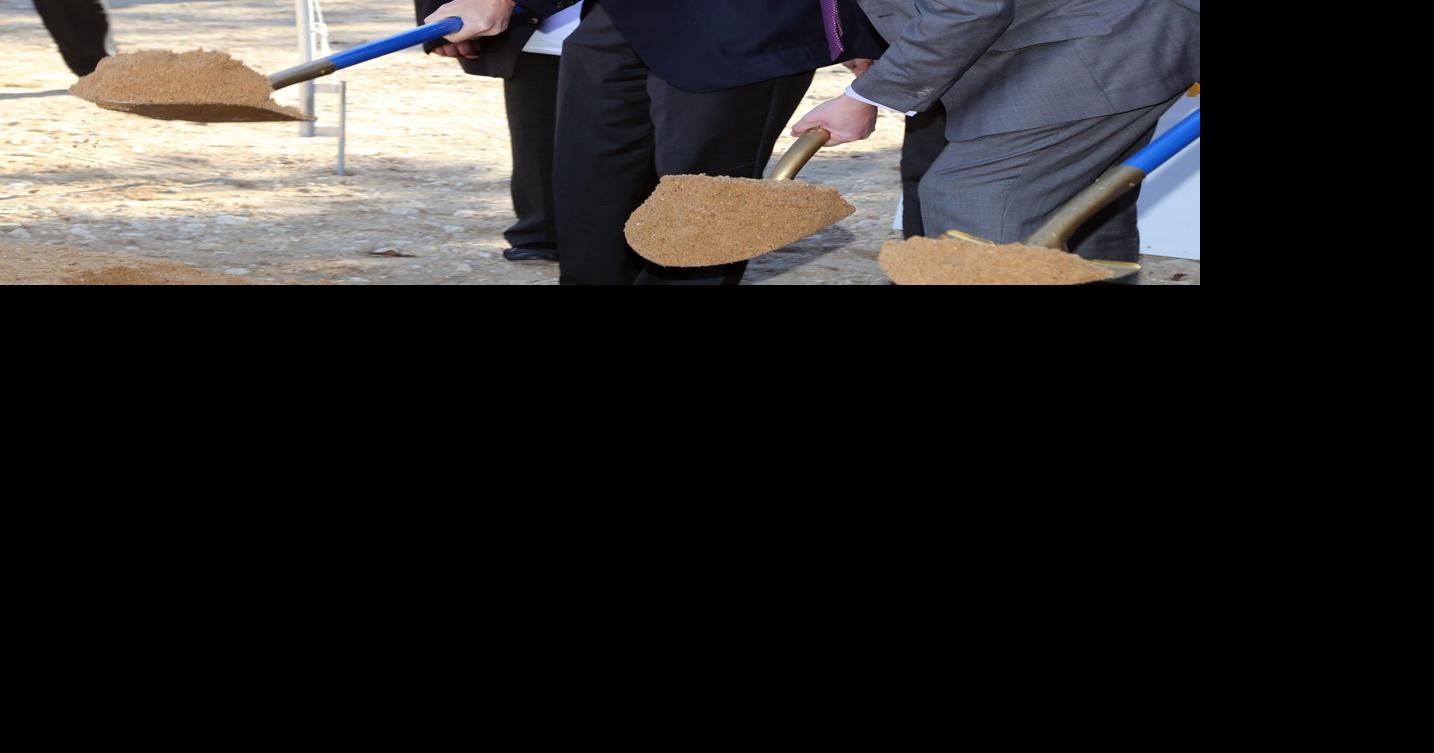 Gov. Perry, Czech dignitaries celebrate groundbreaking of West Sokol ...
