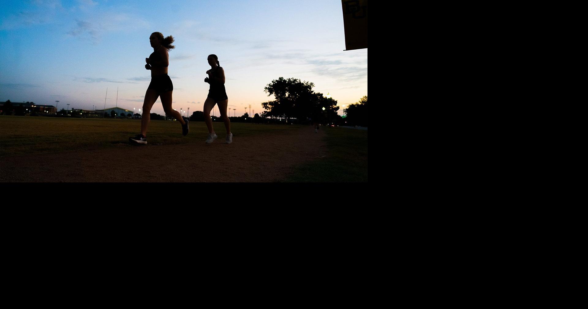 Baylor cross country teams compete in Missouri